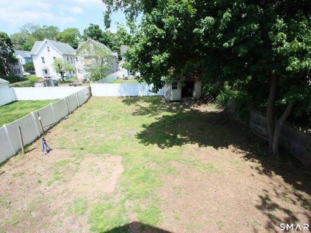 house with 5 bedroom, West Haven CT ES104408878