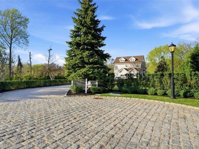 house with 5 bedroom, West Islip NY DS103624065