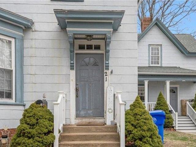 house with 5 bedroom, West Warwick RI DS102442927