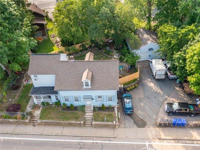 house with 5 bedroom, West Warwick RI DS104265149