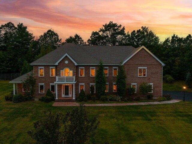 house with 5 bedroom, Westborough MA DLS102279923