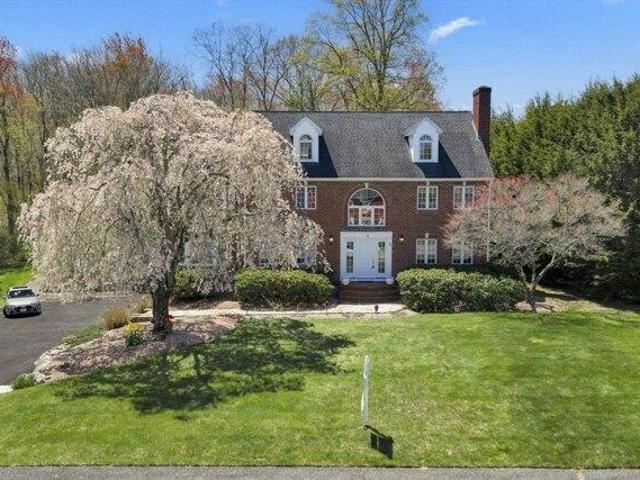 house with 5 bedroom, Westborough MA DS102726534