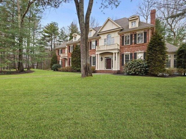 house with 5 bedroom, Westborough MA ES103017334