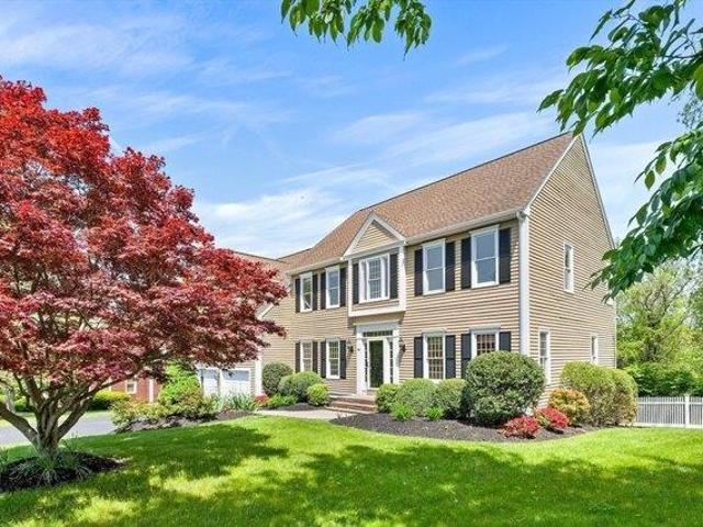 house with 5 bedroom, Westborough MA ES104833622