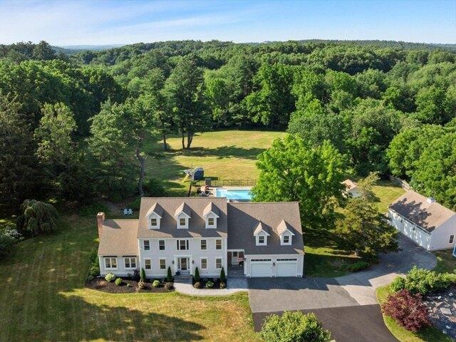 house with 5 bedroom, Westborough MA ES105059151
