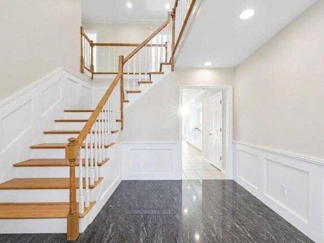 house with 5 bedroom, Westborough MA ES105108782