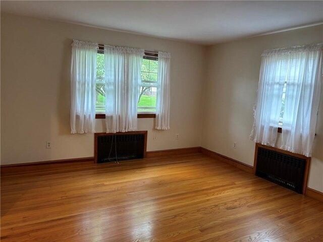 house with 5 bedroom, Westerly RI DS104374564