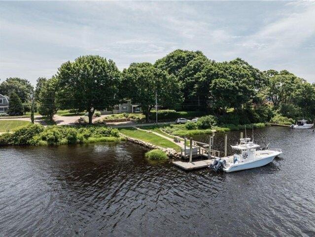 house with 5 bedroom, Westerly RI ES103929399