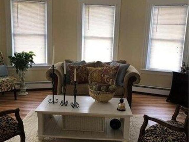 house with 5 bedroom, Westerly RI ES104922226