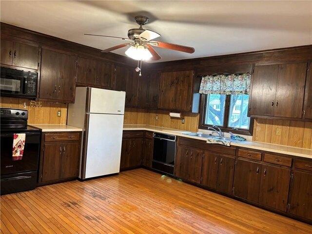 house with 5 bedroom, Westerly RI ES105141456