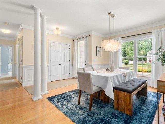 house with 5 bedroom, Westfield MA ES104790436