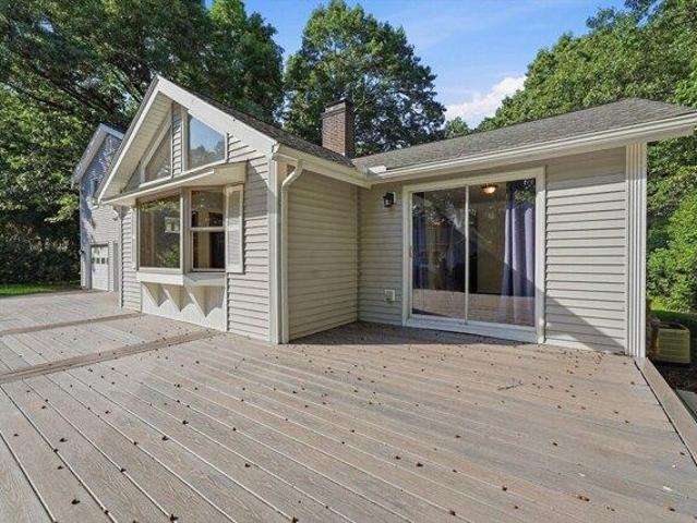 house with 5 bedroom, Westfield MA ES104850279