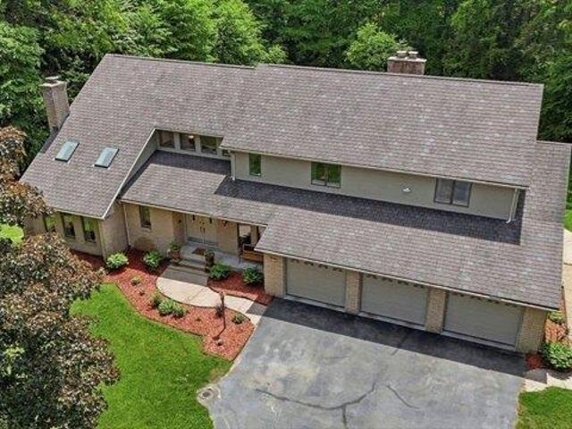 house with 5 bedroom, Westfield MA ES105040627