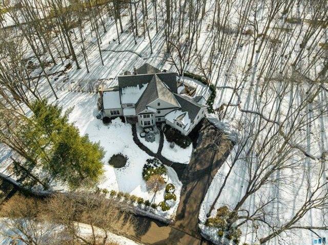 house with 5 bedroom, Weston CT DLS102216470