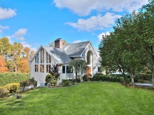 house with 5 bedroom, Weston CT DS101750977