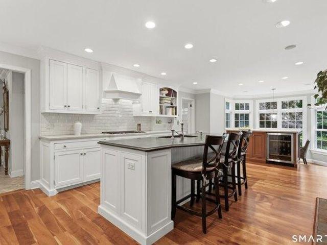 house with 5 bedroom, Weston CT ES104851866