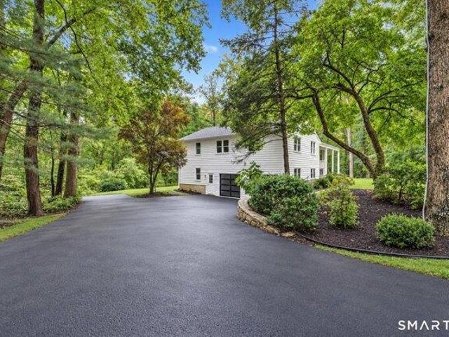 house with 5 bedroom, Weston CT ES105575897