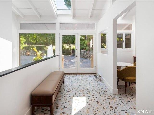 house with 5 bedroom, Weston CT ES105192271