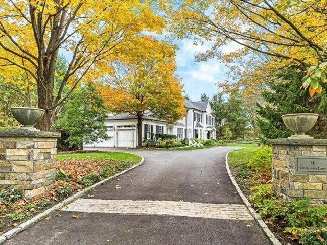 house with 5 bedroom, Weston MA ES102826018