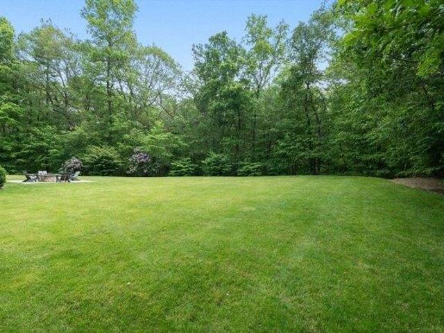 house with 5 bedroom, Weston MA ES103035138