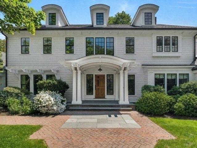 house with 5 bedroom, Weston MA ES104405751