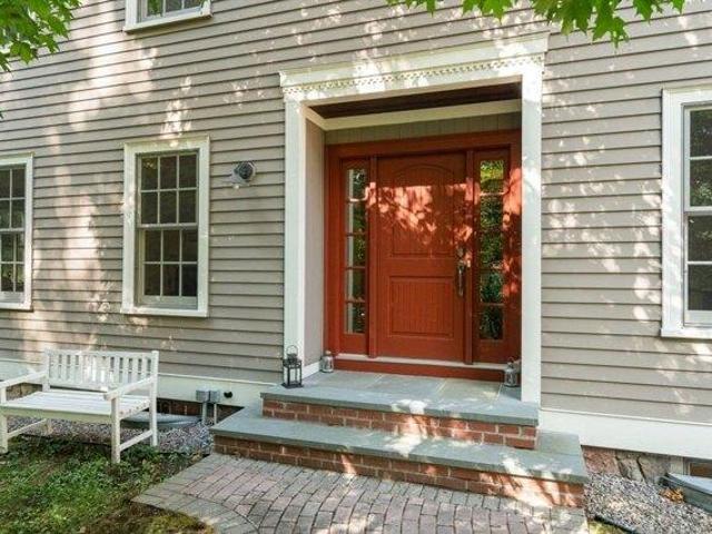 house with 5 bedroom, Weston MA ES104445504