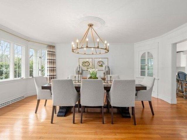 house with 5 bedroom, Weston MA ES104113432