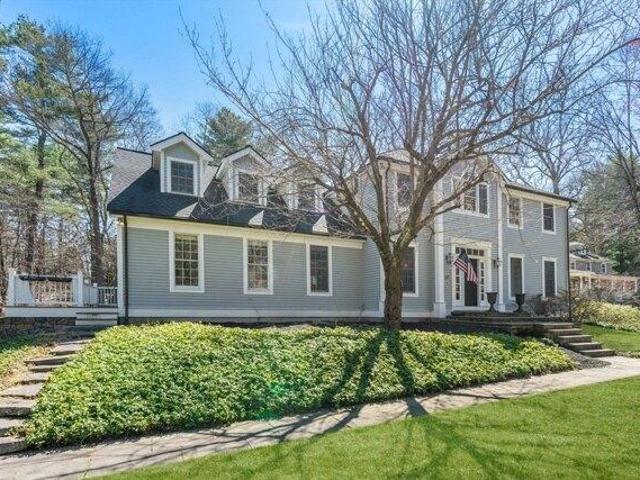 house with 5 bedroom, Weston MA ES104113029