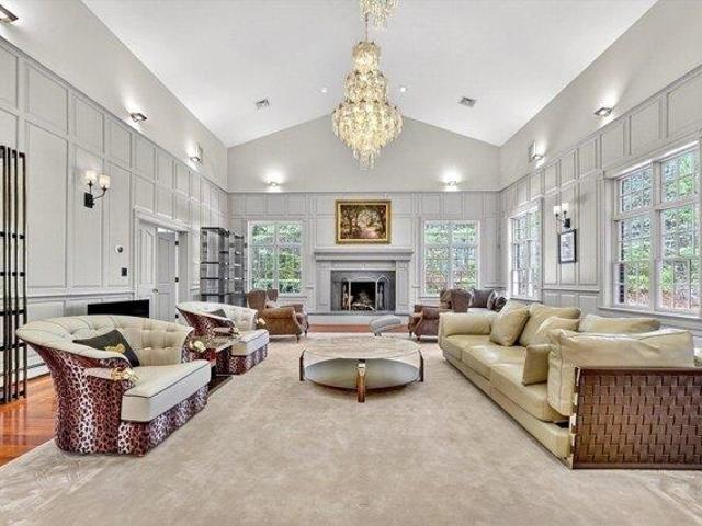 house with 5 bedroom, Weston MA ES105059877