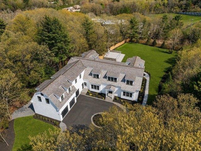 house with 5 bedroom, Weston MA ES105231453