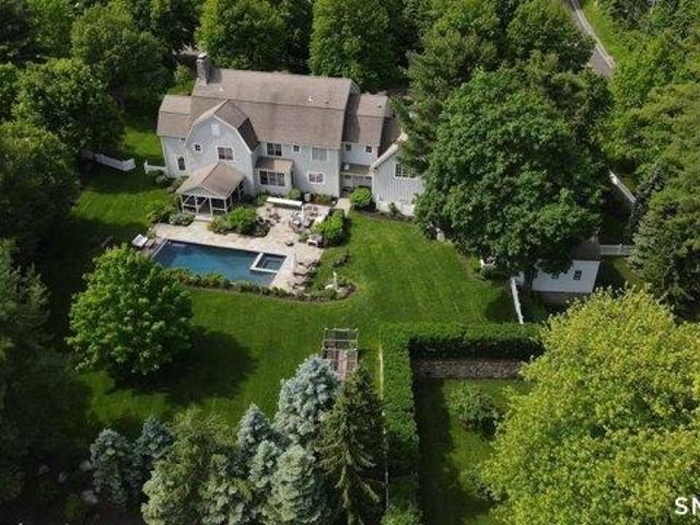 house with 5 bedroom, Westport CT DLS101632754