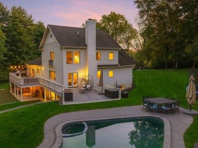 house with 5 bedroom, Westport CT DLS102258339