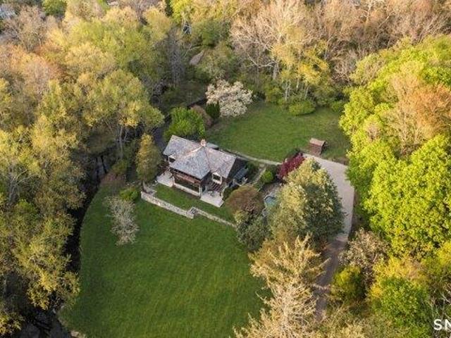 house with 5 bedroom, Westport CT DLS103071323