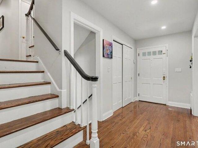 house with 5 bedroom, Westport CT ES104407415