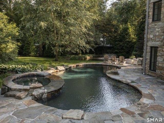 house with 5 bedroom, Westport CT ES104511397