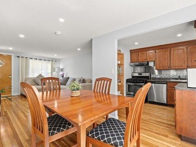 house with 5 bedroom, Westwood MA DLS102410693