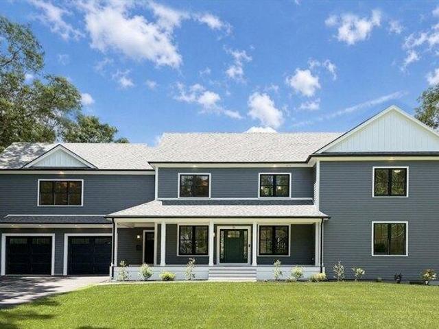 house with 5 bedroom, Westwood MA DLS103074790