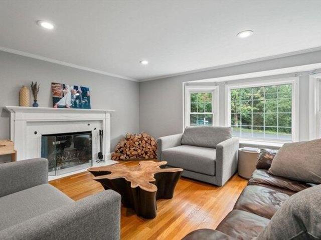 house with 5 bedroom, Westwood MA DS104190621