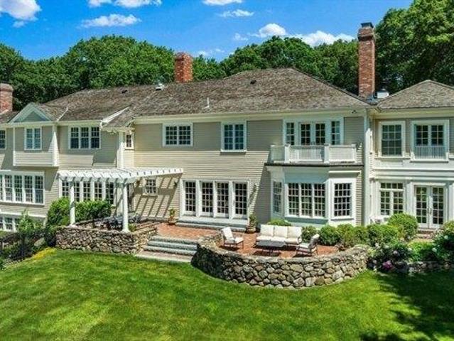house with 5 bedroom, Westwood MA DS104191411