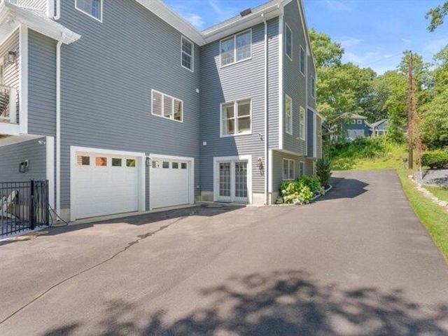 house with 5 bedroom, Westwood MA ES104832760