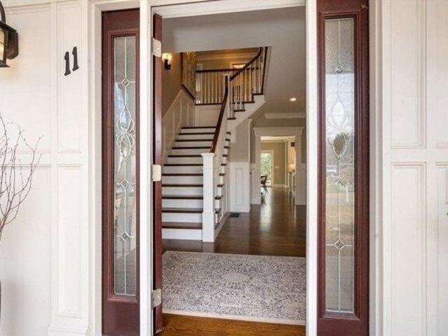 house with 5 bedroom, Westwood MA ES105203621