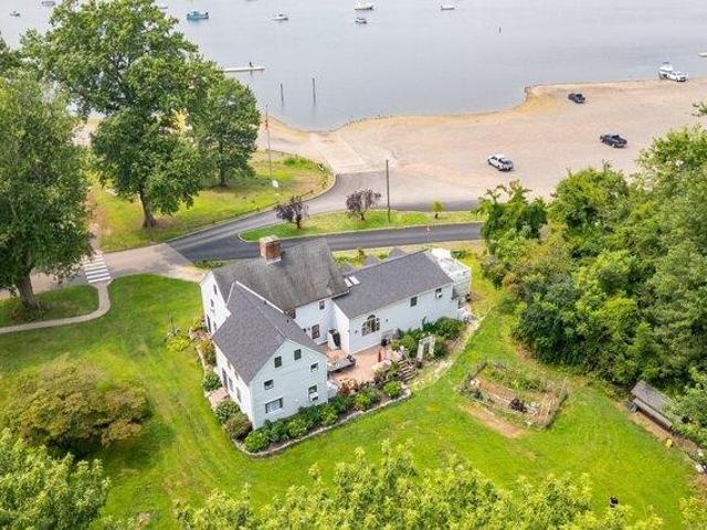 house with 5 bedroom, Wethersfield CT DLS102315363