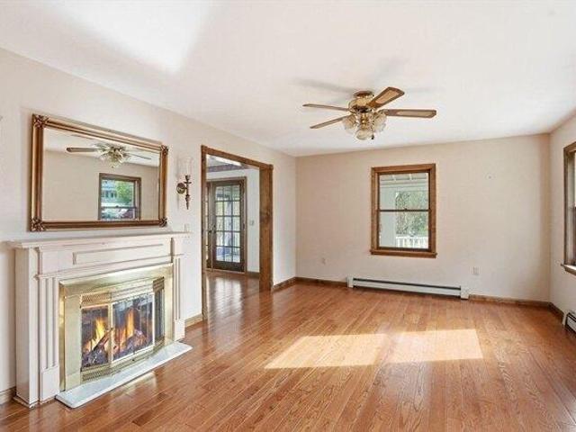 house with 5 bedroom, Weymouth MA ES103037129
