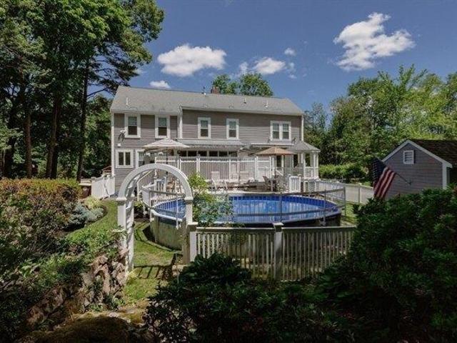 house with 5 bedroom, Weymouth MA ES104812045
