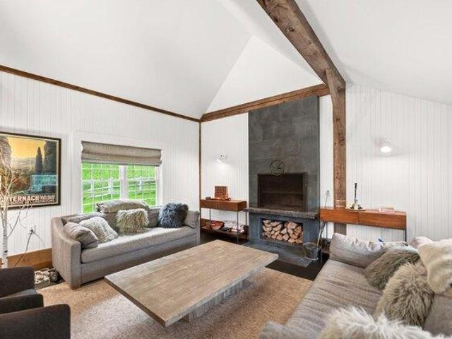 house with 5 bedroom, Whitingham VT ES105140476