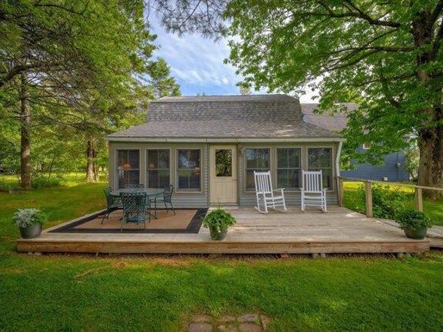 house with 5 bedroom, Winter Harbor ME ES105109507