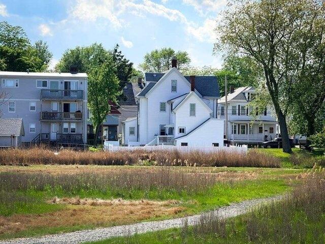 house with 5 bedroom, Winthrop MA ES105117302
