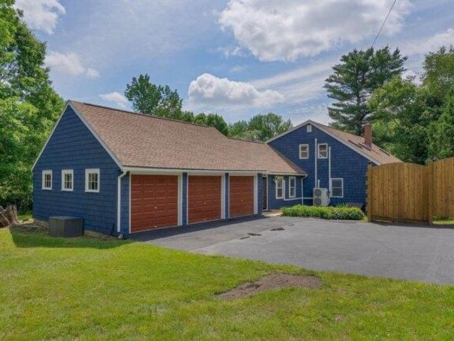 house with 5 bedroom, Winthrop ME DS104442714