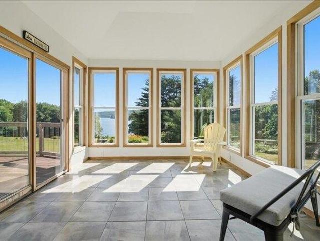 house with 5 bedroom, Winthrop ME ES104510131