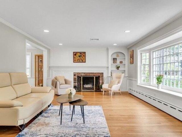house with 5 bedroom, Winchester MA DS104191952